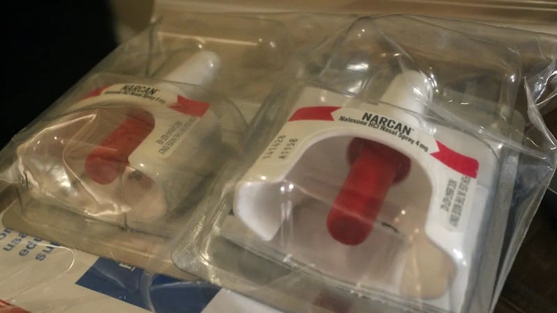 Senate passes bill requiring Illinois libraries to supply opioid ... Senate passes bill requiring Illinois libraries to supply opioid ...